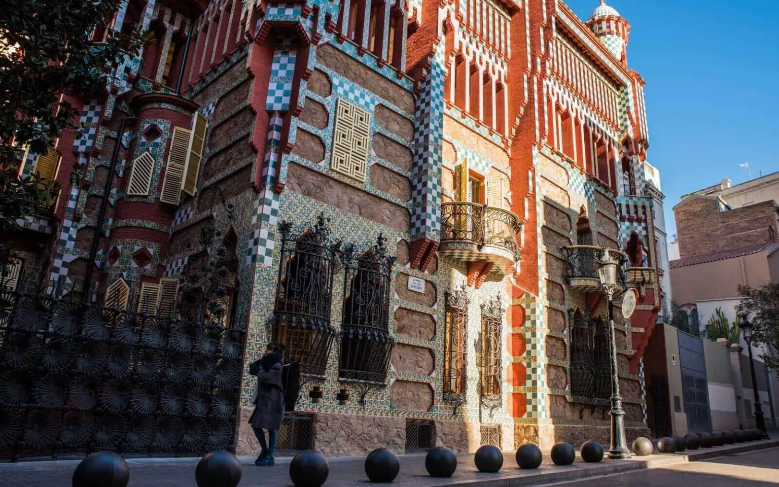 Montjuic Castle (Castell de Montjuïc): Visiting Barcelona Castle ...