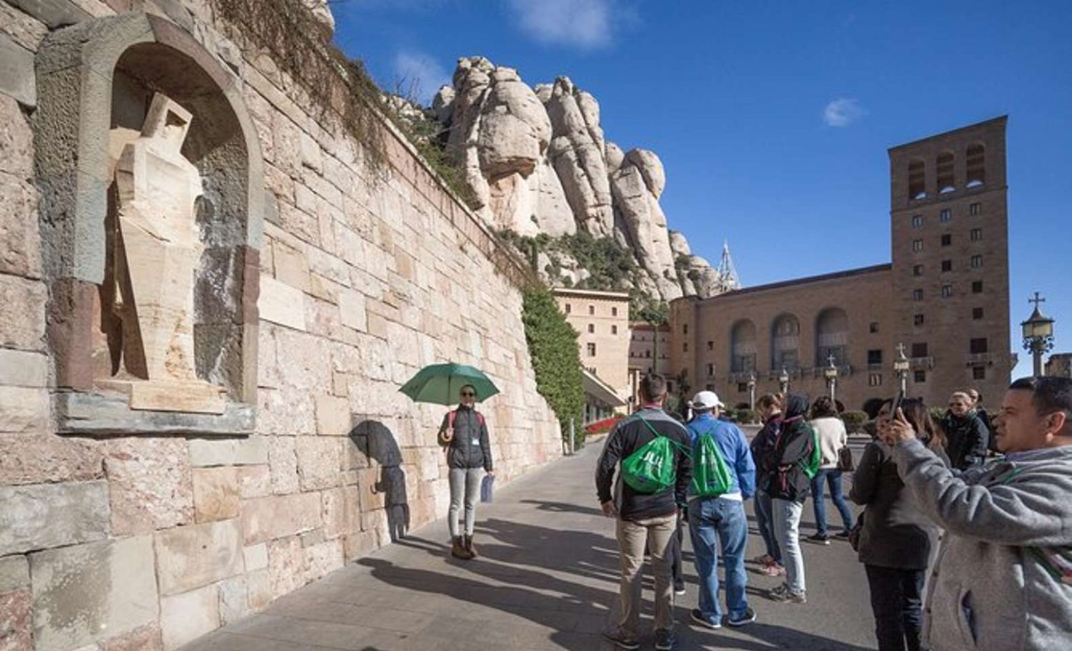 Barcelona to Montserrat by Train: Timetables + Prices 🚆 - Barcelona Hacks