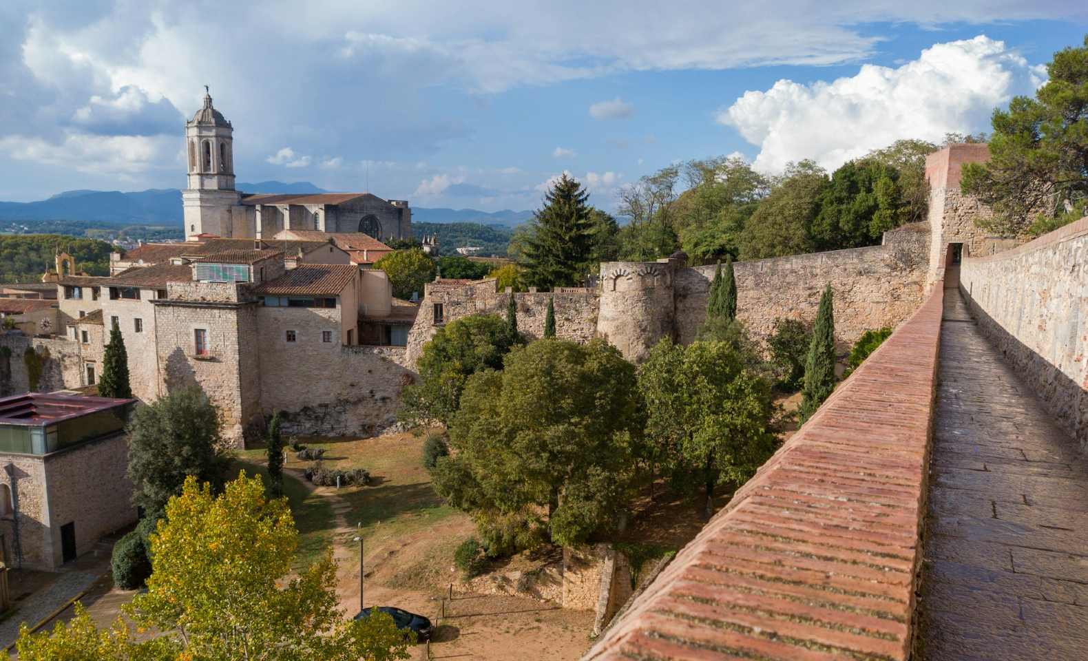 Girona Medieval Walls: Best Views & Historic Walks in the City ...